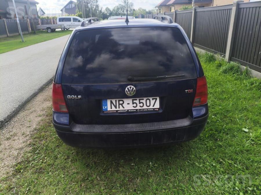 Zils Volkswagen Golf 2001 Rīga, ar dzinēja tilpumu 1.90 L un nobraukumu 282 tūkst. km par 170 €, foto 4 vietnē AUTOMOTO.COM.LV