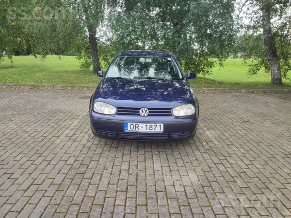 Blue Volkswagen Golf 2001 in Tukums, with an engine capacity of 1.90 L and mileage of 287 thousand km for 1550 €, photo 3 on AUTOMOTO.COM.LV