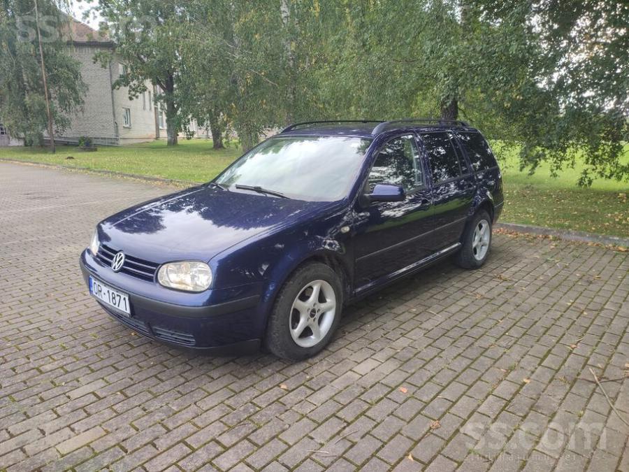 Blue Volkswagen Golf 2001 in Tukums, with an engine capacity of 1.90 L and mileage of 287 thousand km for 1550 €, photo 4 on AUTOMOTO.COM.LV