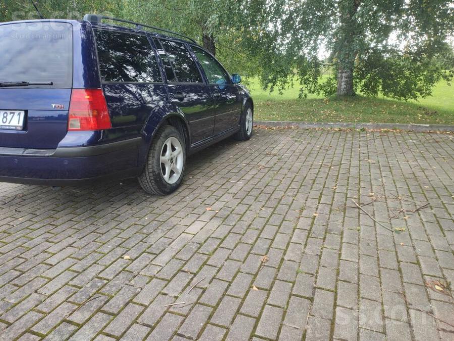 Blue Volkswagen Golf 2001 in Tukums, with an engine capacity of 1.90 L and mileage of 287 thousand km for 1550 €, photo 7 on AUTOMOTO.COM.LV