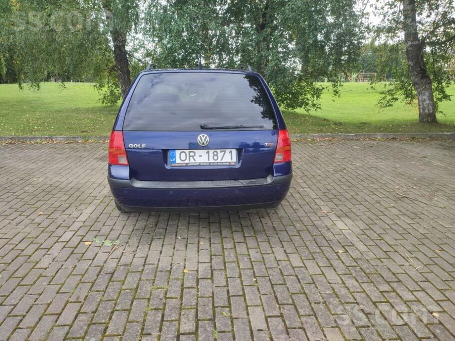 Blue Volkswagen Golf 2001 in Tukums, with an engine capacity of 1.90 L and mileage of 287 thousand km for 1550 €, photo 9 on AUTOMOTO.COM.LV