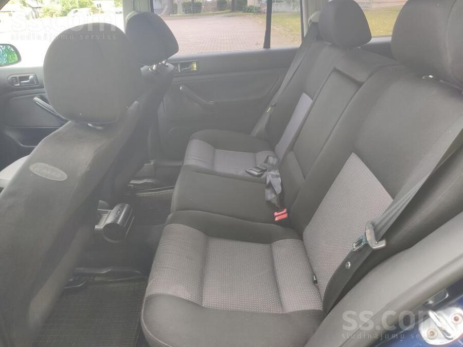 Blue Volkswagen Golf 2001 in Tukums, with an engine capacity of 1.90 L and mileage of 287 thousand km for 1550 €, photo 10 on AUTOMOTO.COM.LV