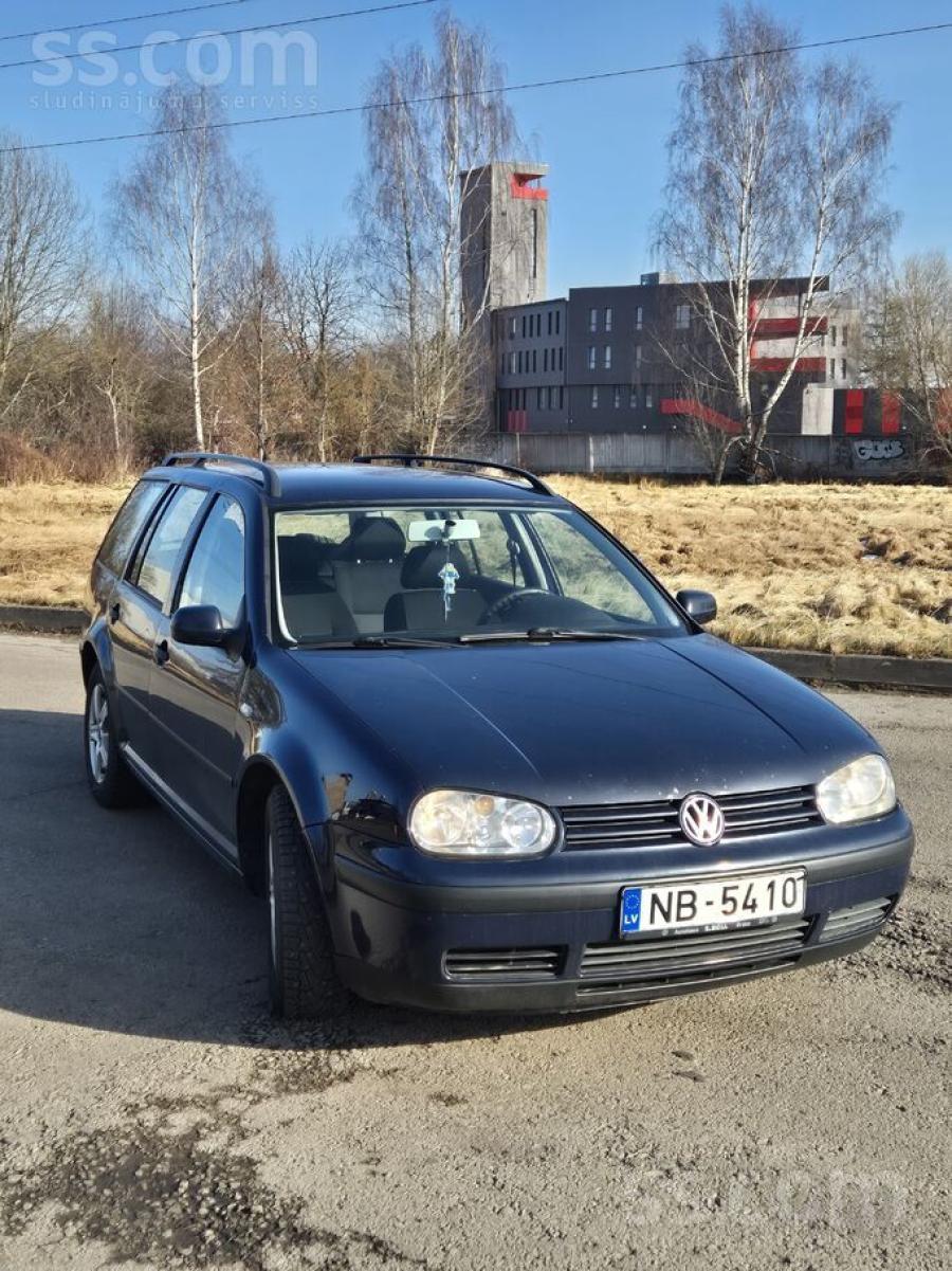 Zils Volkswagen Golf 2002 Rīga, ar dzinēja tilpumu 1.90 L un nobraukumu 344 tūkst. km par 1150 €, foto 1 vietnē AUTOMOTO.COM.LV