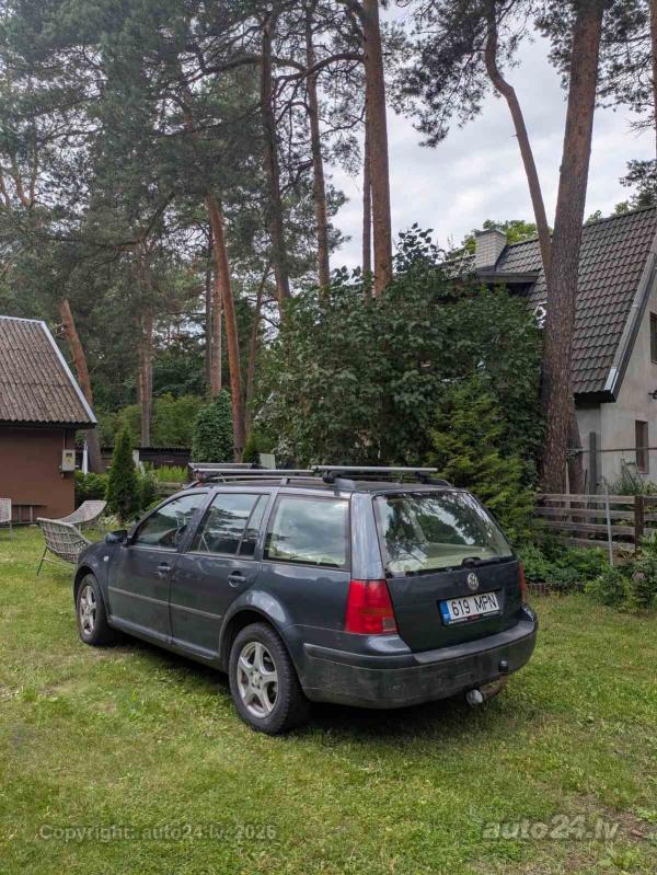 Zils Volkswagen Golf 2002 Tallina, ar dzinēja tilpumu 1.90 L un nobraukumu 221 tūkst. km par 2690 €, foto 4 vietnē AUTOMOTO.COM.LV