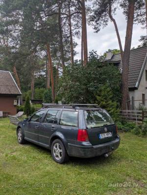 Blue Volkswagen Golf 2002 in Tallinn, with an engine capacity of 1.90 L and mileage of 221 thousand km for 2690 €, photo 5 on AUTOMOTO.COM.LV