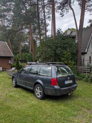 Zils Volkswagen Golf 2002 Tallina, ar dzinēja tilpumu 1.90 L un nobraukumu 220 tūkst. km par 2690 €, foto 6 vietnē AUTOMOTO.COM.LV