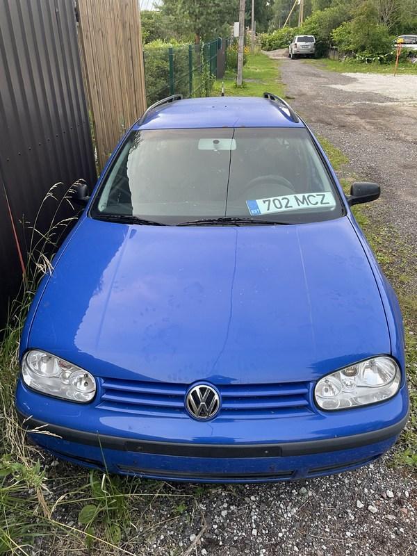 Zils Volkswagen Golf 2002 Narva, ar dzinēja tilpumu 0.00 L un nobraukumu 270 tūkst. km par 599 €, foto 5 vietnē AUTOMOTO.COM.LV