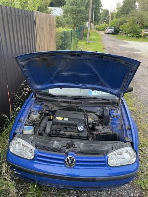 Blue Volkswagen Golf 2002 in Narva, with an engine capacity of 0.00 L and mileage of 270 thousand km for 599 €, photo 9 on AUTOMOTO.COM.LV