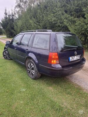Blue Volkswagen Golf 2002 in Elektrenai, with an engine capacity of 1.40 L and mileage of 334 thousand km for 1200 €, photo  on AUTOMOTO.COM.LV