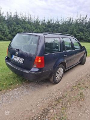 Blue Volkswagen Golf 2002 in Elektrenai, with an engine capacity of 1.40 L and mileage of 334 thousand km for 1200 €, photo 10 on AUTOMOTO.COM.LV