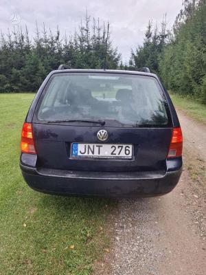 Blue Volkswagen Golf 2002 in Elektrenai, with an engine capacity of 1.40 L and mileage of 334 thousand km for 1200 €, photo 11 on AUTOMOTO.COM.LV
