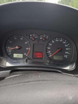 Blue Volkswagen Golf 2002 in Elektrenai, with an engine capacity of 1.40 L and mileage of 334 thousand km for 1200 €, photo 15 on AUTOMOTO.COM.LV