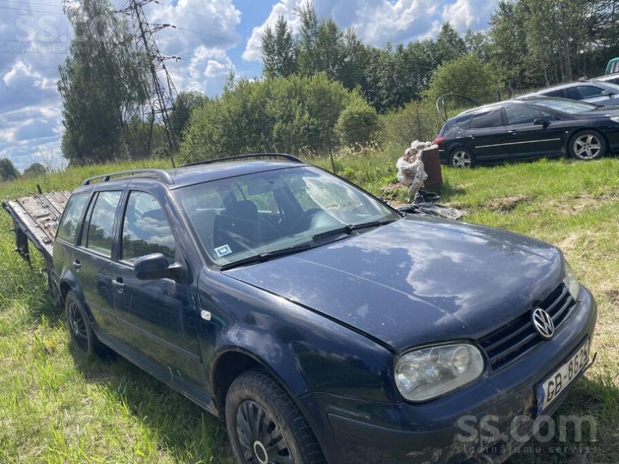 Zils Volkswagen Golf 2003 Rēzekne, ar dzinēja tilpumu 1.90 L un nobraukumu 448 tūkst. km par 500 €, foto 2 vietnē AUTOMOTO.COM.LV