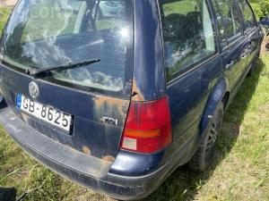 Zils Volkswagen Golf 2003 Rēzekne, ar dzinēja tilpumu 1.90 L un nobraukumu 448 tūkst. km par 500 €, foto 3 vietnē AUTOMOTO.COM.LV