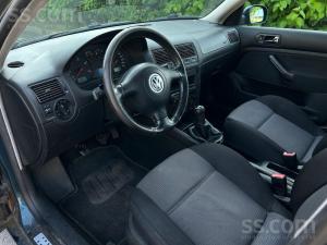Blue Volkswagen Golf 2003 in Valmiera, with an engine capacity of 1.90 L and mileage of 403 thousand km for 1700 €, photo 5 on AUTOMOTO.COM.LV