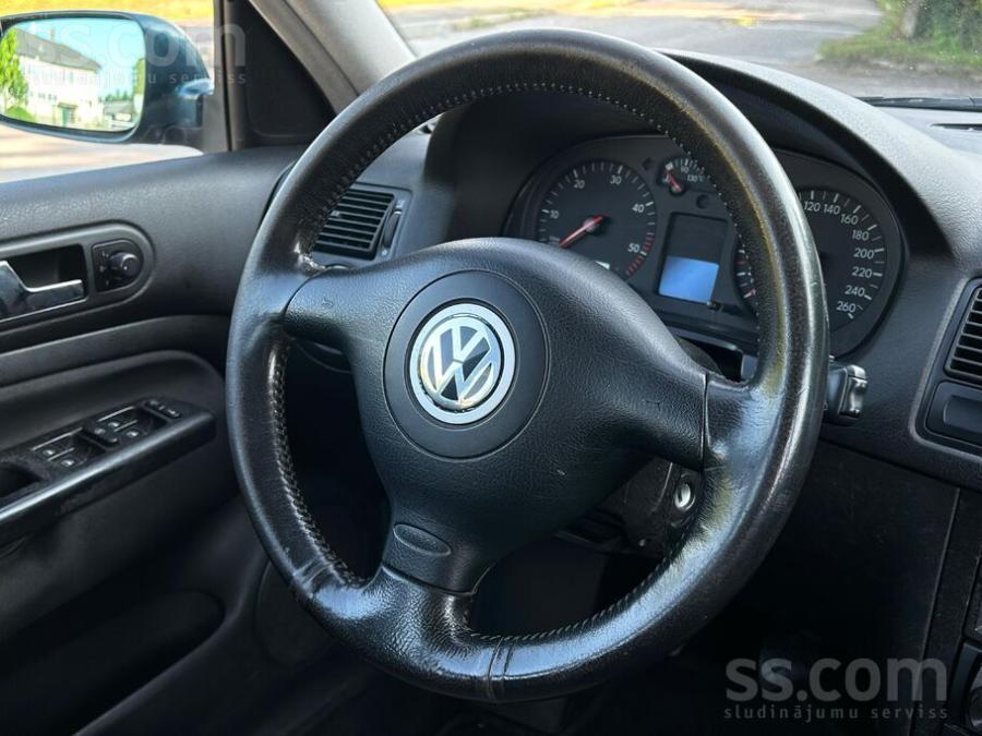 Blue Volkswagen Golf 2003 in Valmiera, with an engine capacity of 1.90 L and mileage of 403 thousand km for 1700 €, photo 7 on AUTOMOTO.COM.LV