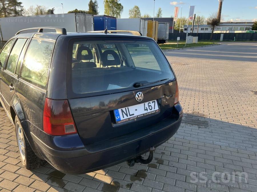 Blue Volkswagen Golf 2003 in Rezekne, with an engine capacity of 1.90 L and mileage of 391 thousand km for 1500 €, photo 5 on AUTOMOTO.COM.LV