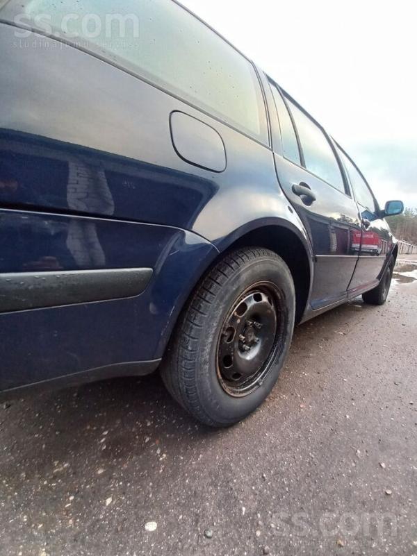 Blue Volkswagen Golf 2003 in Riga, with an engine capacity of 1.90 L and mileage of 290 thousand km for 1190 €, photo 8 on AUTOMOTO.COM.LV