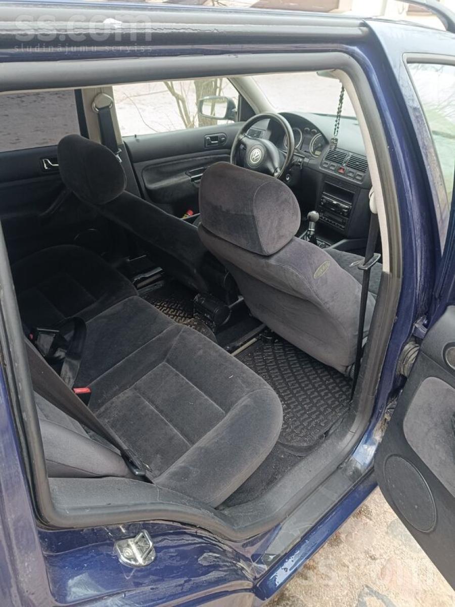Zils Volkswagen Golf 2003 Rīga, ar dzinēja tilpumu 1.90 L un nobraukumu 421 tūkst. km par 1500 €, foto 6 vietnē AUTOMOTO.COM.LV