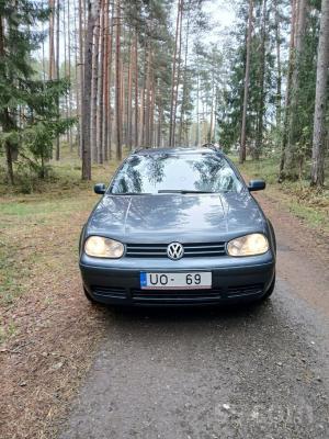 Zils Volkswagen Golf 2003 Rīga, ar dzinēja tilpumu 1.90 L un nobraukumu 366 tūkst. km par 1900 €, foto 3 vietnē AUTOMOTO.COM.LV