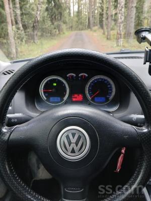 Zils Volkswagen Golf 2003 Rīga, ar dzinēja tilpumu 1.90 L un nobraukumu 366 tūkst. km par 1900 €, foto 12 vietnē AUTOMOTO.COM.LV