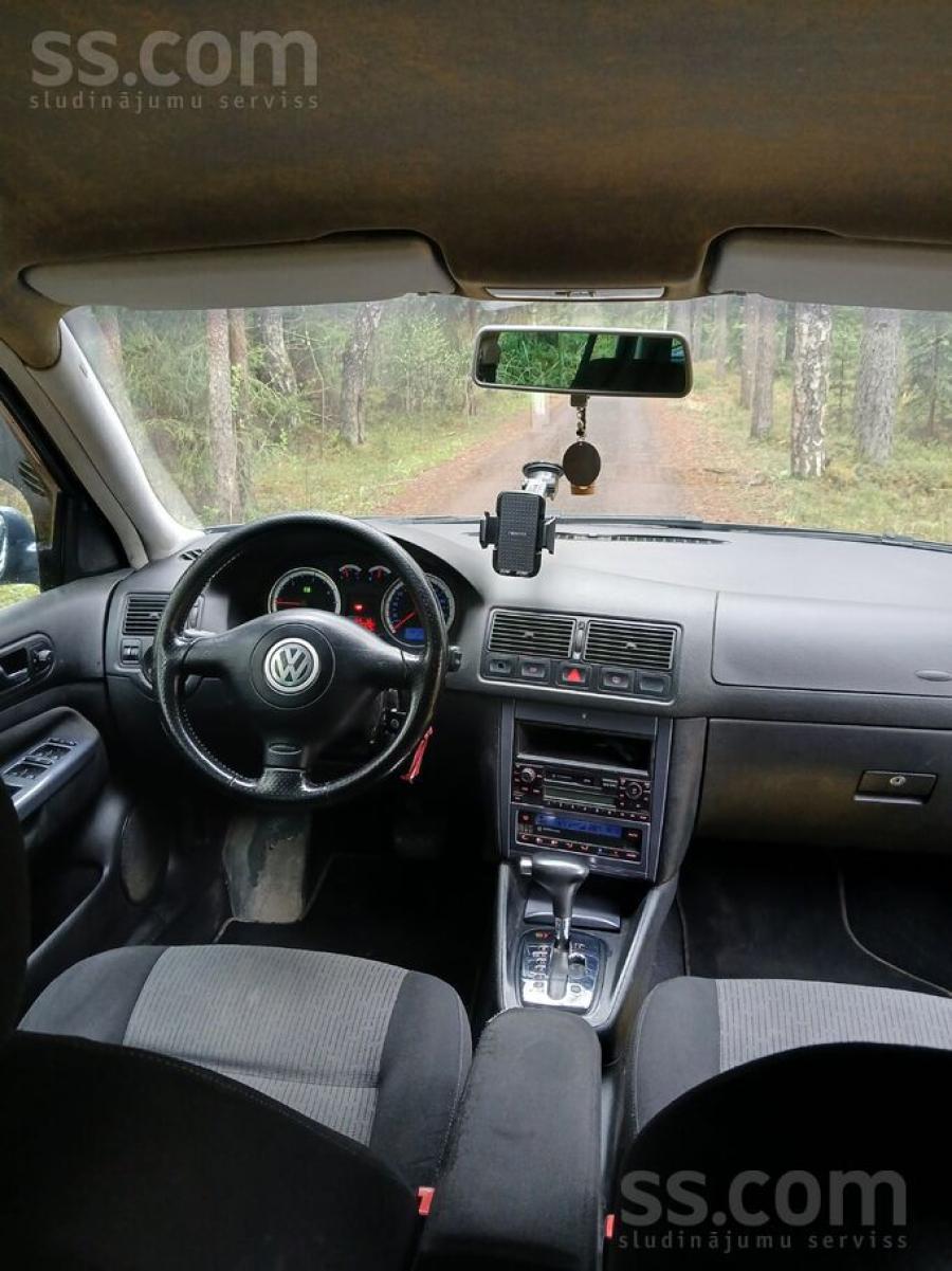 Blue Volkswagen Golf 2003 in Riga, with an engine capacity of 1.90 L and mileage of 368 thousand km for 1600 €, photo 10 on AUTOMOTO.COM.LV