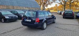 Blue Volkswagen Golf 2003 in Valmiera, with an engine capacity of 1.40 L and mileage of 284 thousand km for 1200 €, photo 4 on AUTOMOTO.COM.LV