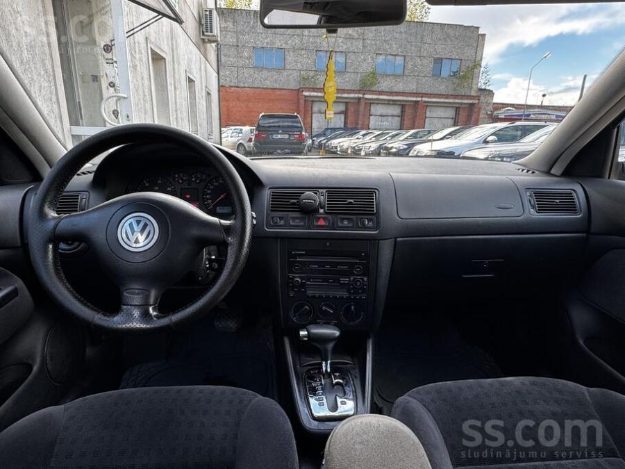 Blue Volkswagen Golf 2003 in Daugavpils, with an engine capacity of 1.90 L and mileage of 0 thousand km for 1990 €, photo 11 on AUTOMOTO.COM.LV