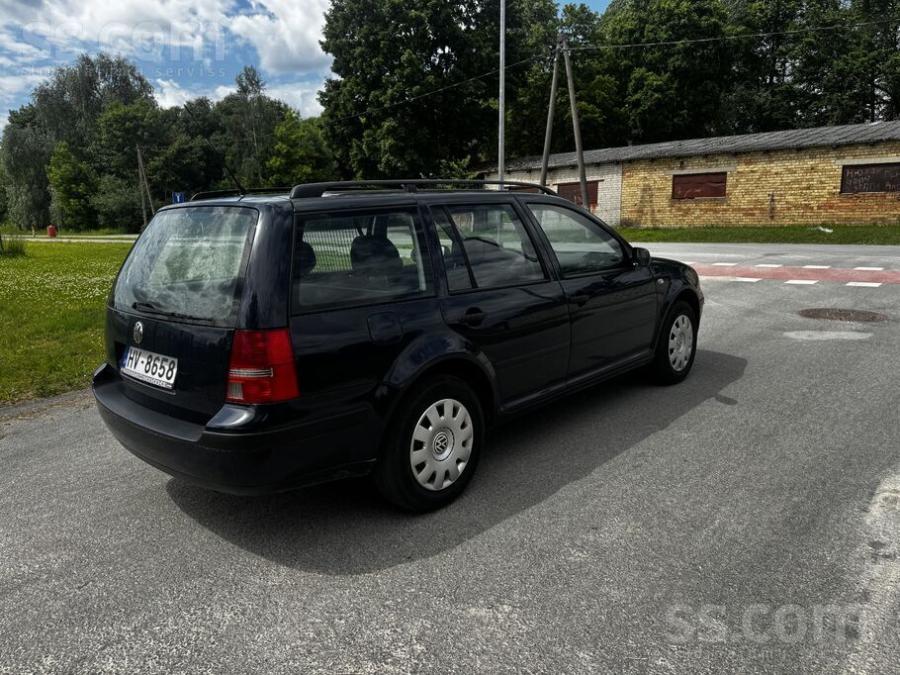 Zils Volkswagen Golf 2004 Jelgava, ar dzinēja tilpumu 1.90 L un nobraukumu 288 tūkst. km par 1200 €, foto 4 vietnē AUTOMOTO.COM.LV