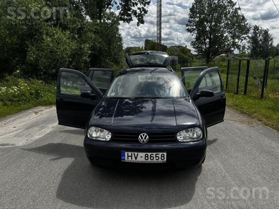 Zils Volkswagen Golf 2004 Jelgava, ar dzinēja tilpumu 1.90 L un nobraukumu 288 tūkst. km par 1200 €, foto 7 vietnē AUTOMOTO.COM.LV