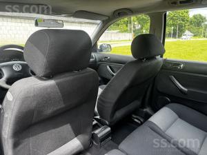 Zils Volkswagen Golf 2004 Jelgava, ar dzinēja tilpumu 1.90 L un nobraukumu 288 tūkst. km par 1200 €, foto 10 vietnē AUTOMOTO.COM.LV