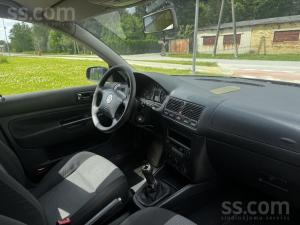 Zils Volkswagen Golf 2004 Jelgava, ar dzinēja tilpumu 1.90 L un nobraukumu 288 tūkst. km par 1200 €, foto 12 vietnē AUTOMOTO.COM.LV