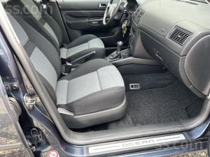 Zils Volkswagen Golf 2004 Limbaži, ar dzinēja tilpumu 1.40 L un nobraukumu 183 tūkst. km par 3050 €, foto 9 vietnē AUTOMOTO.COM.LV
