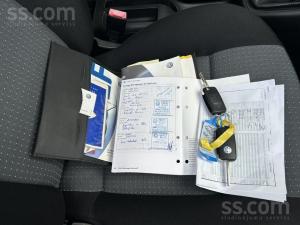 Zils Volkswagen Golf 2004 Limbaži, ar dzinēja tilpumu 1.40 L un nobraukumu 183 tūkst. km par 3050 €, foto 11 vietnē AUTOMOTO.COM.LV