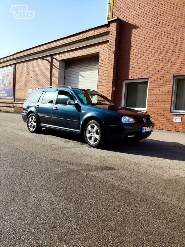 Blue Volkswagen Golf 2005 in Siauliai, with an engine capacity of 1.40 L and mileage of 235 thousand km for 1600 €, photo 5 on AUTOMOTO.COM.LV