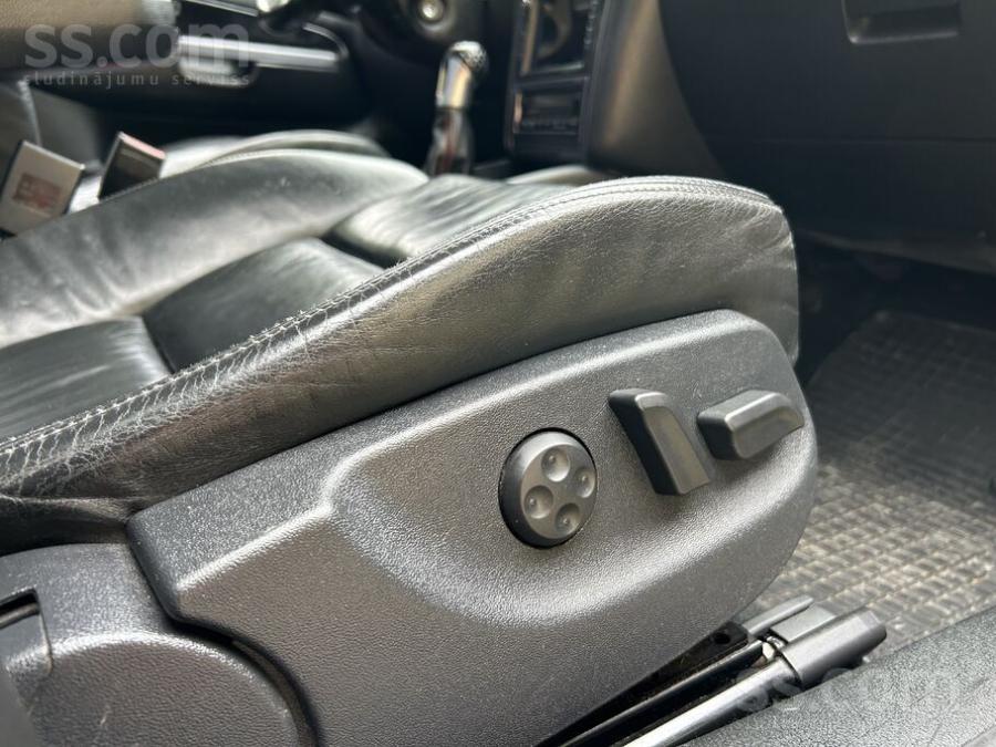 Zils Volkswagen Golf 2005 Rīga, ar dzinēja tilpumu 1.90 L un nobraukumu 418 tūkst. km par 2700 €, foto 8 vietnē AUTOMOTO.COM.LV