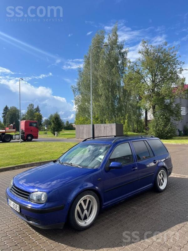 Zils Volkswagen Golf 2005 Bauska, ar dzinēja tilpumu 1.90 L un nobraukumu 405 tūkst. km par 2700 €, foto 3 vietnē AUTOMOTO.COM.LV