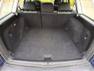 Blue Volkswagen Golf 2005 in Preili, with an engine capacity of 2.00 L and mileage of 260 thousand km for 2600 €, photo 11 on AUTOMOTO.COM.LV