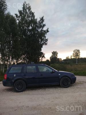 Zils Volkswagen Golf 2005 Rēzekne, ar dzinēja tilpumu 1.90 L un nobraukumu 288 tūkst. km par 1455 €, foto 4 vietnē AUTOMOTO.COM.LV