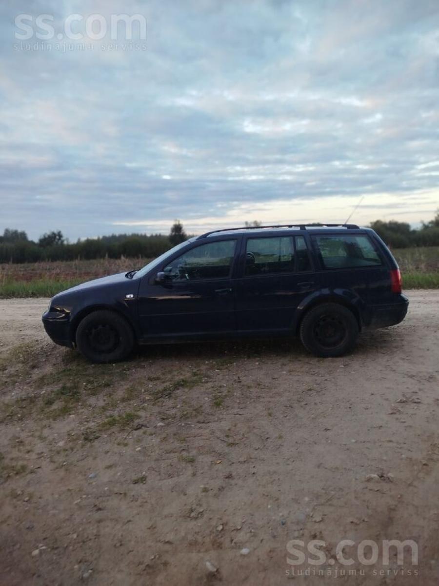 Zils Volkswagen Golf 2005 Rēzekne, ar dzinēja tilpumu 1.90 L un nobraukumu 288 tūkst. km par 1455 €, foto 5 vietnē AUTOMOTO.COM.LV