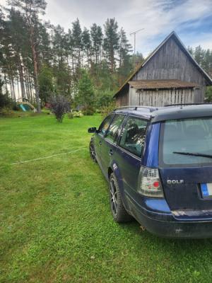 Zils Volkswagen Golf 2005 Repina, ar dzinēja tilpumu 1.90 L un nobraukumu 0 tūkst. km par 1200 €, foto  vietnē AUTOMOTO.COM.LV