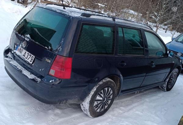 Zils Volkswagen Golf 2006 Viļņa, ar dzinēja tilpumu 1.90 L un nobraukumu 266 tūkst. km par 1950 €, foto 4 vietnē AUTOMOTO.COM.LV