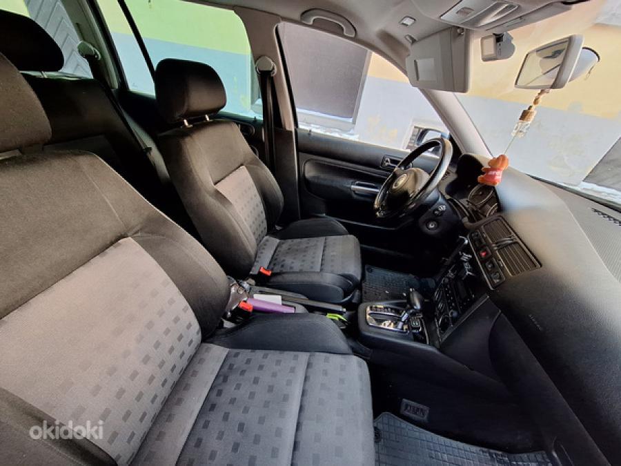 Zils Volkswagen Golf 2006 Tallina, ar dzinēja tilpumu 0.00 L un nobraukumu 152 tūkst. km par 4500 €, foto 9 vietnē AUTOMOTO.COM.LV