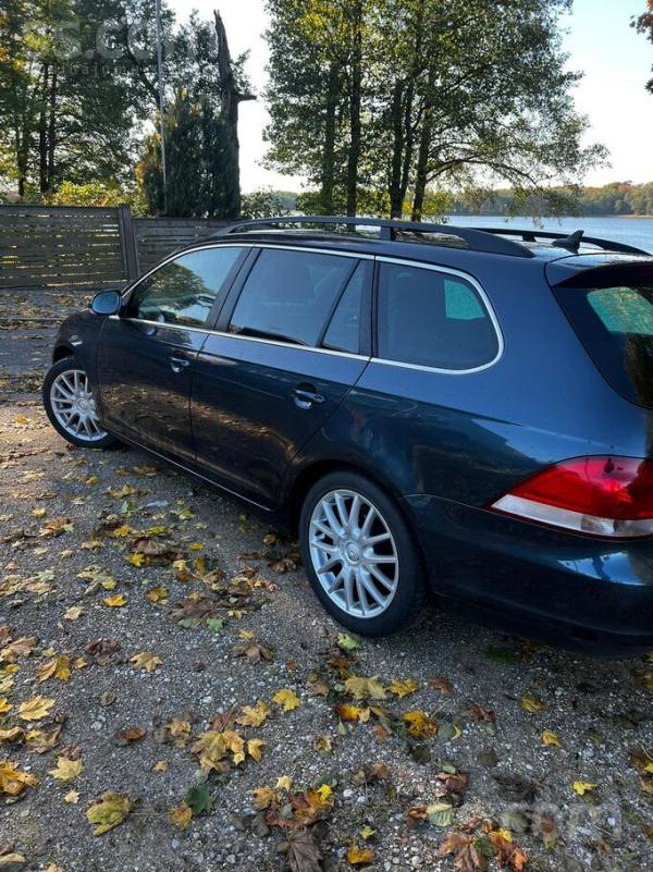 Blue Volkswagen Golf 2007 in Limbazi, with an engine capacity of 1.40 L and mileage of 224 thousand km for 3555 €, photo 9 on AUTOMOTO.COM.LV