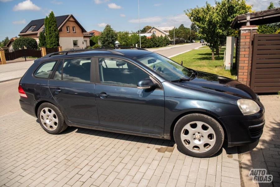 Zils Volkswagen Golf 2007 Viļņa, ar dzinēja tilpumu 1.90 L un nobraukumu 385 tūkst. km par 1000 €, foto 13 vietnē AUTOMOTO.COM.LV