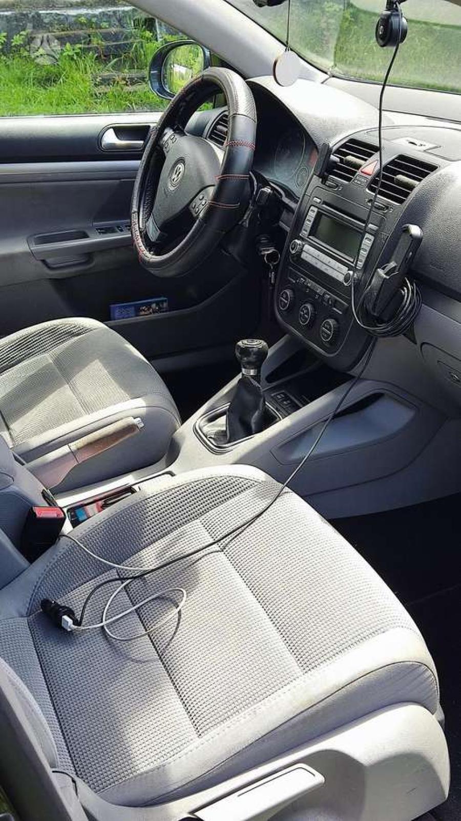 Zils Volkswagen Golf 2007 Viļņa, ar dzinēja tilpumu 1.97 L un nobraukumu 353 tūkst. km par 950 €, foto 1 vietnē AUTOMOTO.COM.LV
