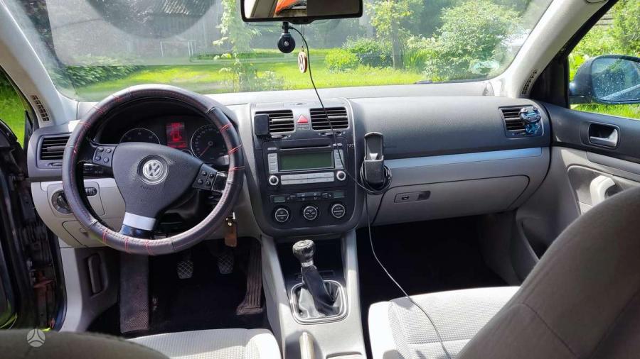 Zils Volkswagen Golf 2007 Viļņa, ar dzinēja tilpumu 1.97 L un nobraukumu 353 tūkst. km par 950 €, foto 7 vietnē AUTOMOTO.COM.LV