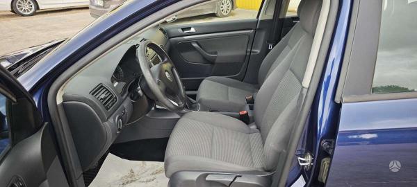 Blue Volkswagen Golf 2007 in Utena, with an engine capacity of 1.90 L and mileage of 257 thousand km for 2650 €, photo 9 on AUTOMOTO.COM.LV