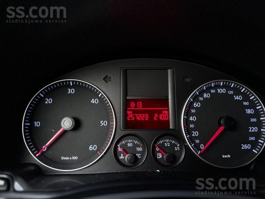Blue Volkswagen Golf 2007 in Rezekne, with an engine capacity of 1.90 L and mileage of 258 thousand km for 3350 €, photo 34 on AUTOMOTO.COM.LV
