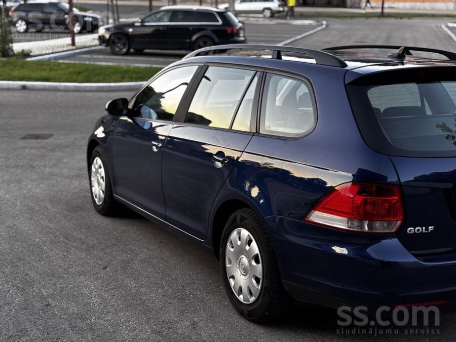 Blue Volkswagen Golf 2007 in Rezekne, with an engine capacity of 1.90 L and mileage of 258 thousand km for 3350 €, photo 7 on AUTOMOTO.COM.LV